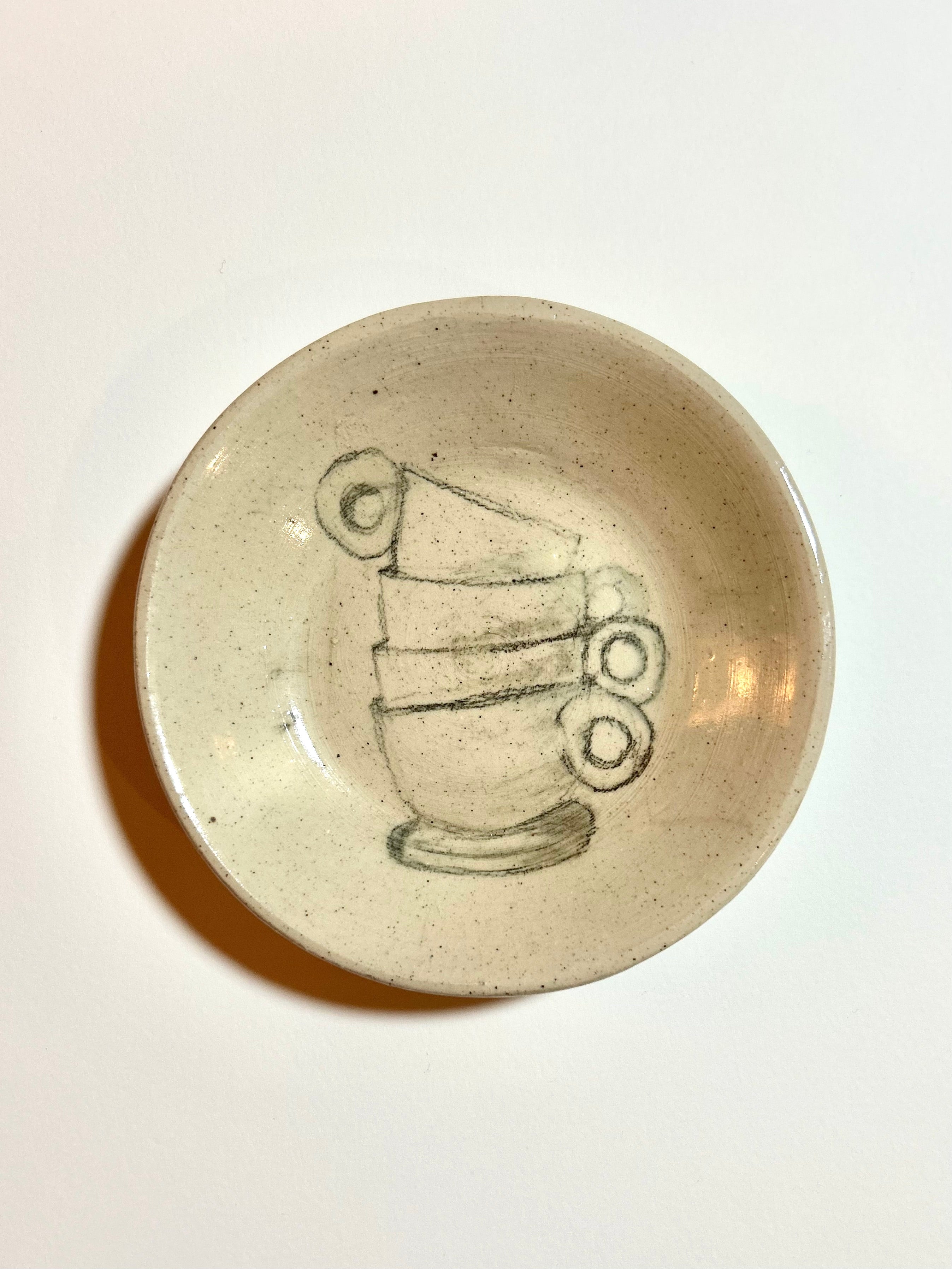 Mugs on Plate – Formato Fine Arts